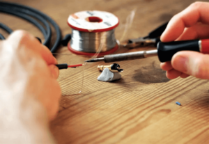 Pengertian Solder, Jenis dan Fungsinya